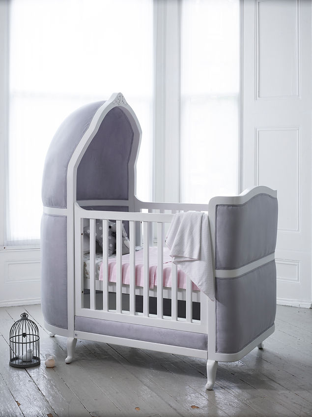 Hooded Beaufort Cot - Angels & Urchins